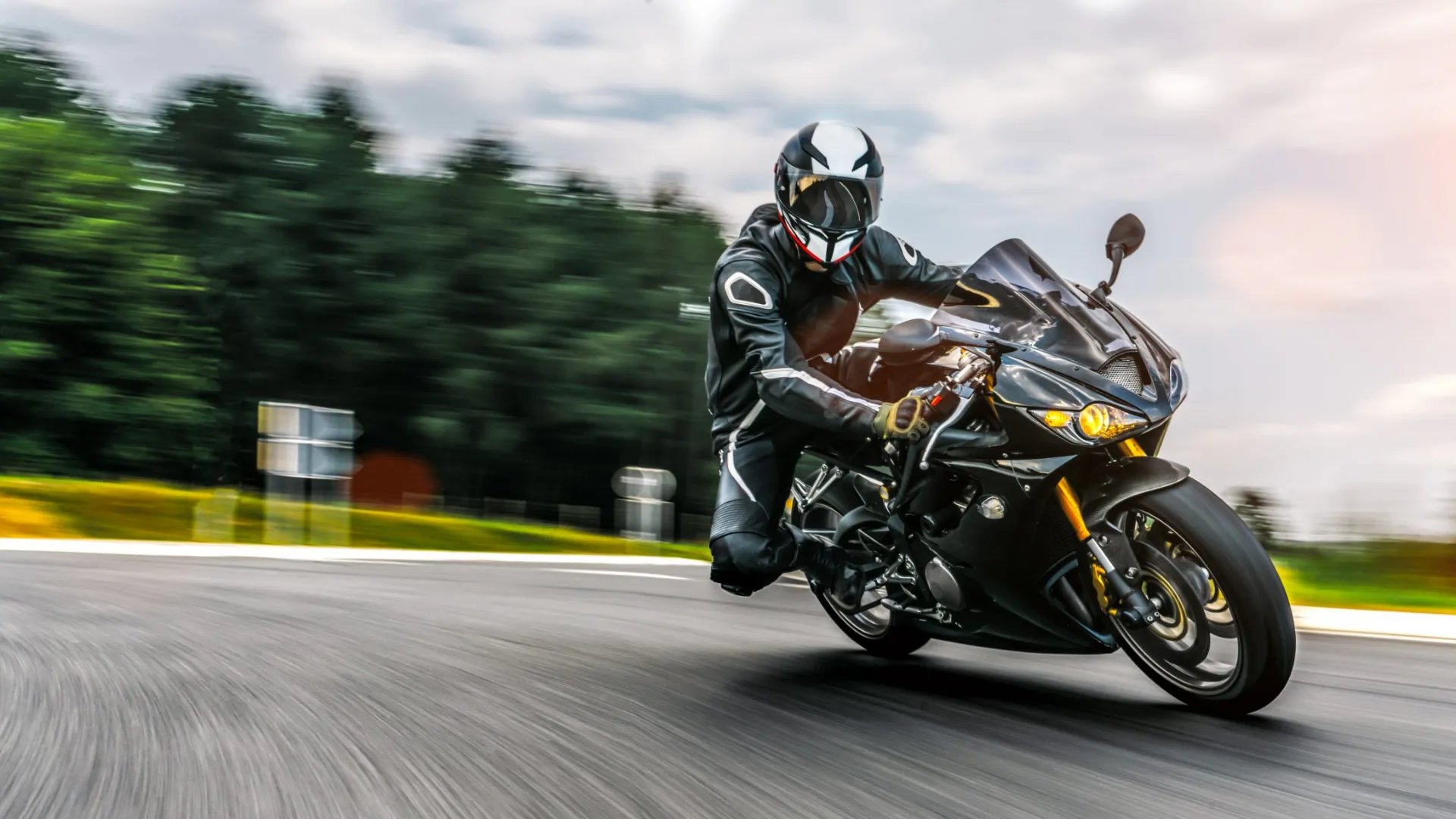 Motorcycle helmets - Impact Detect